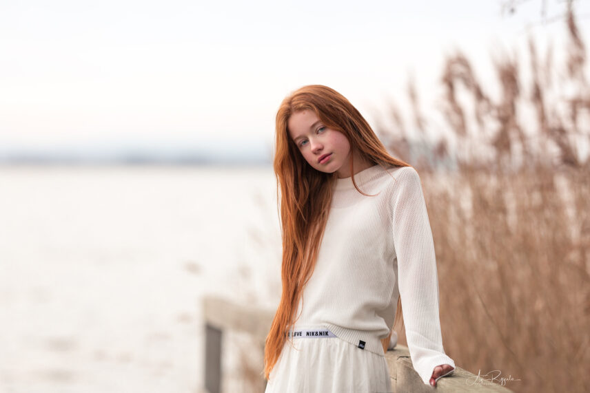 Portrait Fotoshooting mit Jette Orange am Steinhuder Meer